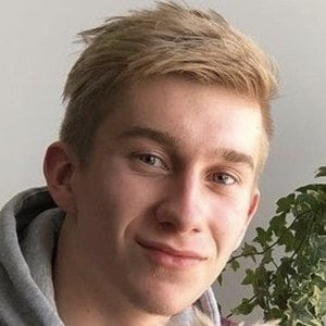 Matt Linkert - Age, Family, Bio | Famous Birthdays