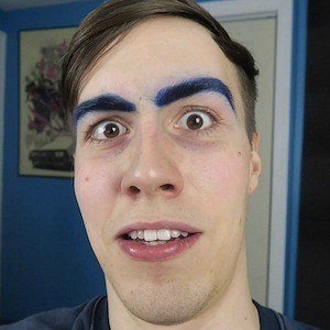 MattShea - Bio, Family, Trivia | Famous Birthdays