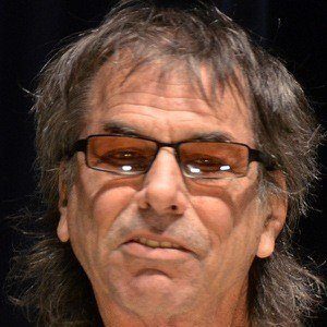 Mickey Hart - Bio, Family, Trivia | Famous Birthdays