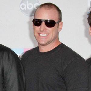 Mike Kroeger - Bio, Family, Trivia | Famous Birthdays
