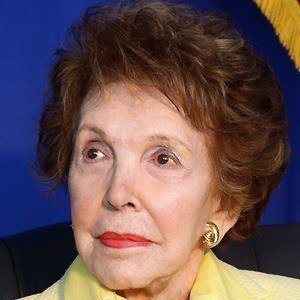 Nancy Reagan - Biografía, Datos, Familia | Famous Birthdays