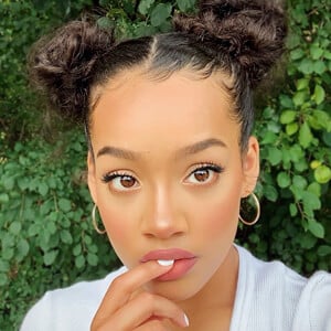 Natalia Freiberg - Age, Bio, Family | Famous Birthdays