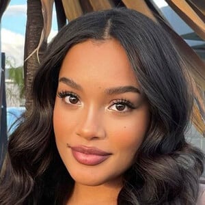 Natalia Freiberg - Age, Bio, Family | Famous Birthdays