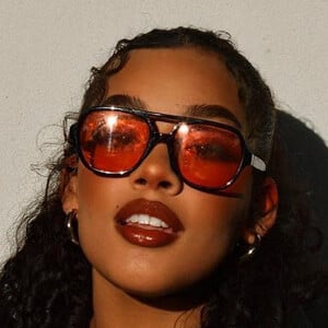 Natalia Freiberg - Age, Bio, Family | Famous Birthdays