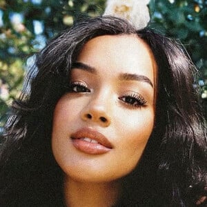 Natalia Freiberg - Age, Bio, Family | Famous Birthdays