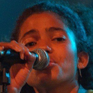 Nneka - Bio, Family, Trivia | Famous Birthdays