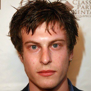 Noah Segan - Bio, Family, Trivia | Famous Birthdays