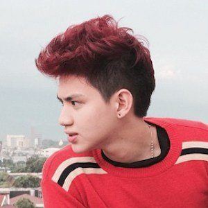 Owy Posadas - Bio, Family, Trivia | Famous Birthdays