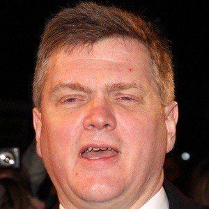 Ray Mears - Bio, Facts, Family | Famous Birthdays