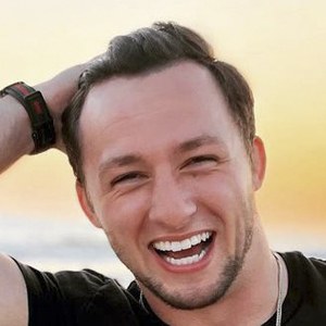 robbyjbobby - Age, Family, Bio | Famous Birthdays