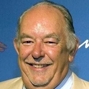 Robin Leach - Bio, Family, Trivia | Famous Birthdays