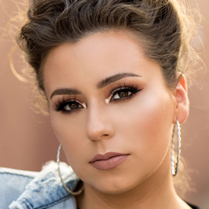 Rose Siard - Bio, Family, Trivia | Famous Birthdays