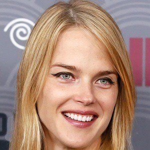 Shannan Click - Bio, Family, Trivia | Famous Birthdays