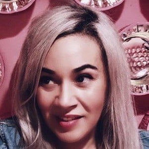 Soni WithanEye - Age, Family, Bio | Famous Birthdays