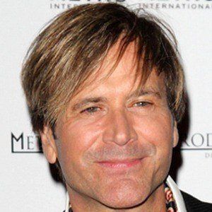 Steve Norman - Bio, Family, Trivia | Famous Birthdays