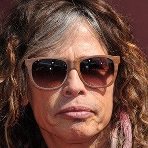 Steven Tyler - Biografia, Curiosidades e Vida Pessoal | Famous Birthdays