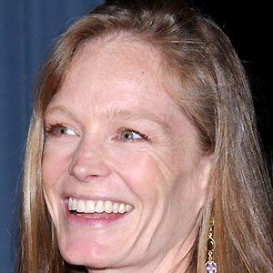 Suzy Amis - Bio, Family, Trivia | Famous Birthdays