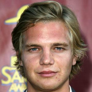 Taylor Handley - Bio, Family, Trivia | Famous Birthdays