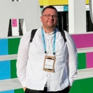 Tech Through Toni - Age, Family, Bio | Famous Birthdays