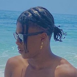 Thisisnotjustin123 - Age, Family, Bio | Famous Birthdays