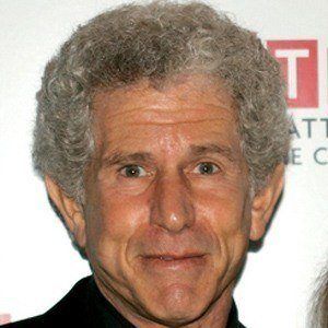 Tony Roberts - Bio, Family, Trivia | Famous Birthdays