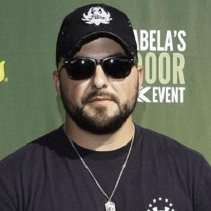 Tyler Farr - Bio, Family, Trivia | Famous Birthdays