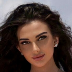 vickilisha - Age, Bio, Family | Famous Birthdays