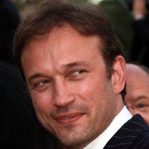 Vincent Perez - Bio, Family, Trivia | Famous Birthdays