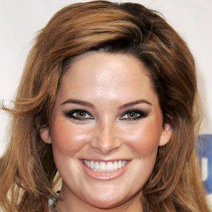 Whitney Thompson - Bio, Family, Trivia | Famous Birthdays