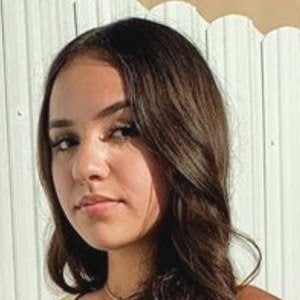 xoxarii - Age, Bio, Family | Famous Birthdays