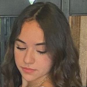 xoxarii - Age, Bio, Family | Famous Birthdays