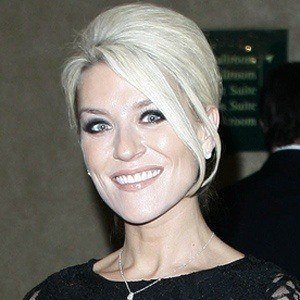 Zoe Lucker - Bio, Family, Trivia | Famous Birthdays