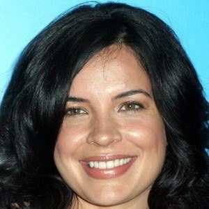 Zuleikha Robinson - Bio, Family, Trivia | Famous Birthdays