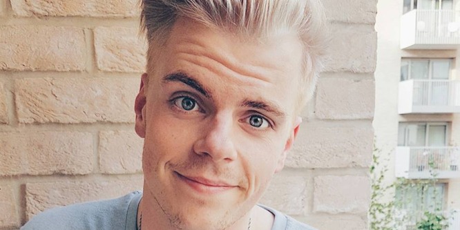 Sammy Albon - Age, Bio, Family | Famous Birthdays