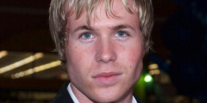 Ashley Parker Angel - Age, Bio, Family | Famous Birthdays