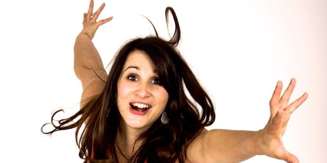 Angie Maman 2.0 - Age, Bio, Family | Famous Birthdays