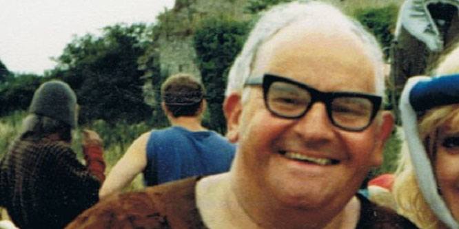 Ronnie Barker Bio | Famous Birthdays
