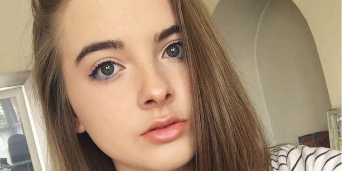 Eve Bennett - Age, Bio, Family | Famous Birthdays