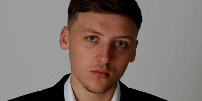 Mark Beswick - Age, Family, Bio | Famous Birthdays