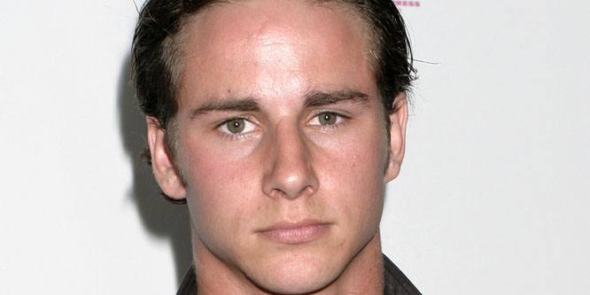 Kelly Blatz - Age, Bio, Family | Famous Birthdays