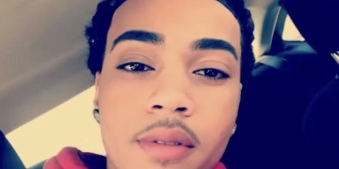 Shawn Bloom - Age, Family, Bio | Famous Birthdays