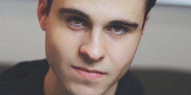 Brandon Robert - Age, Family, Bio | Famous Birthdays