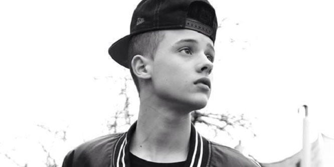 Kyle Brooks - Edad, Familia, Biografía | Famous Birthdays