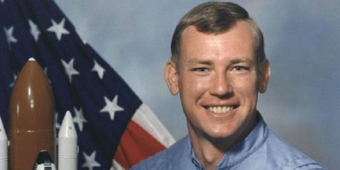 Mark Brown - Age, Bio, Family | Famous Birthdays