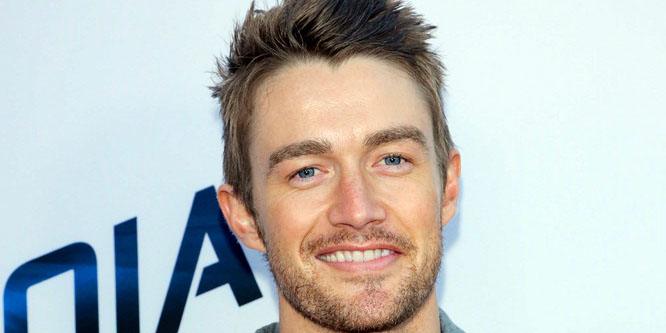 Robert Buckley - Age, Bio, Family | Famous Birthdays