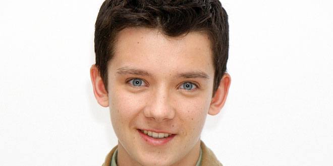 Asa Butterfield - Age, Bio, Family | Famous Birthdays