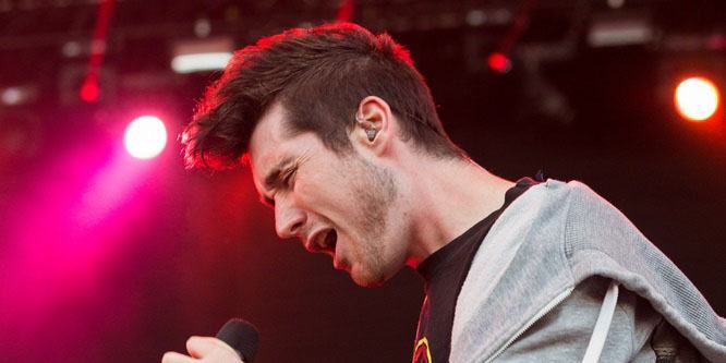 Dan Smith (Rock Singer) - Age, Bio, Family | Famous Birthdays