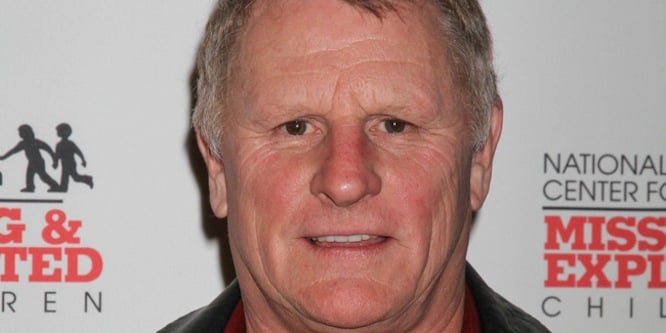 Gordon Clapp Age, Bio, Family | Famous Birthdays