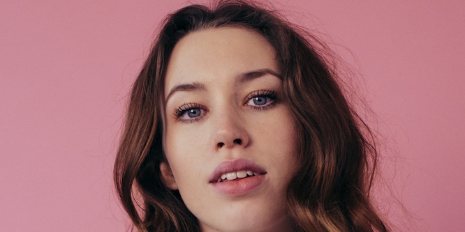 Sarah Close - Edad, Familia, Biografía | Famous Birthdays