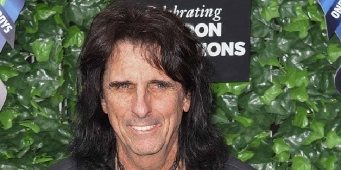 Alice Cooper - Age, Family, Bio | Famous Birthdays